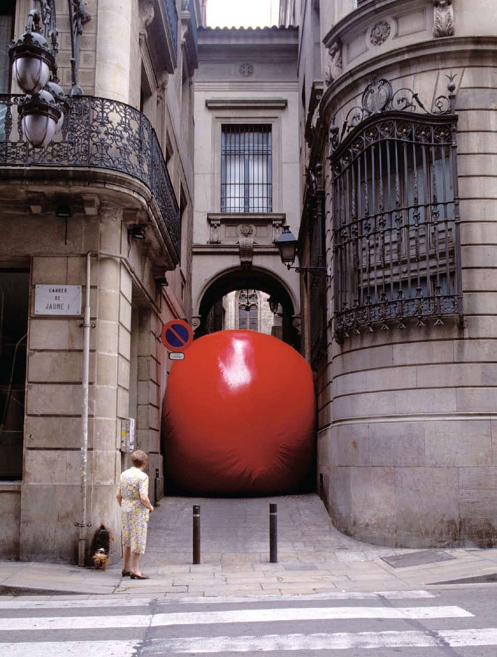 Fun and Unusual Urban Art Installations Around the World - moco-choco